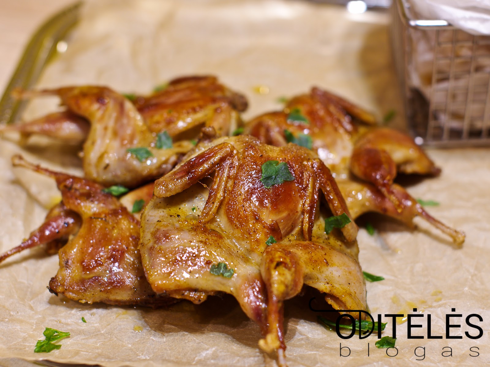 Oditėlės blogas: KEPTUVĖJE KEPTOS PUTPELĖS