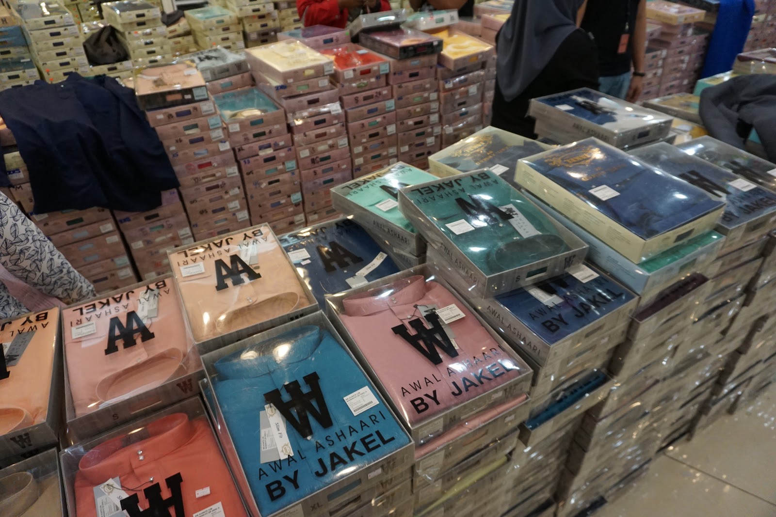 PENGALAMAN SHOPPING BAJU RAYA DI JAKEL MALL KUALA LUMPUR