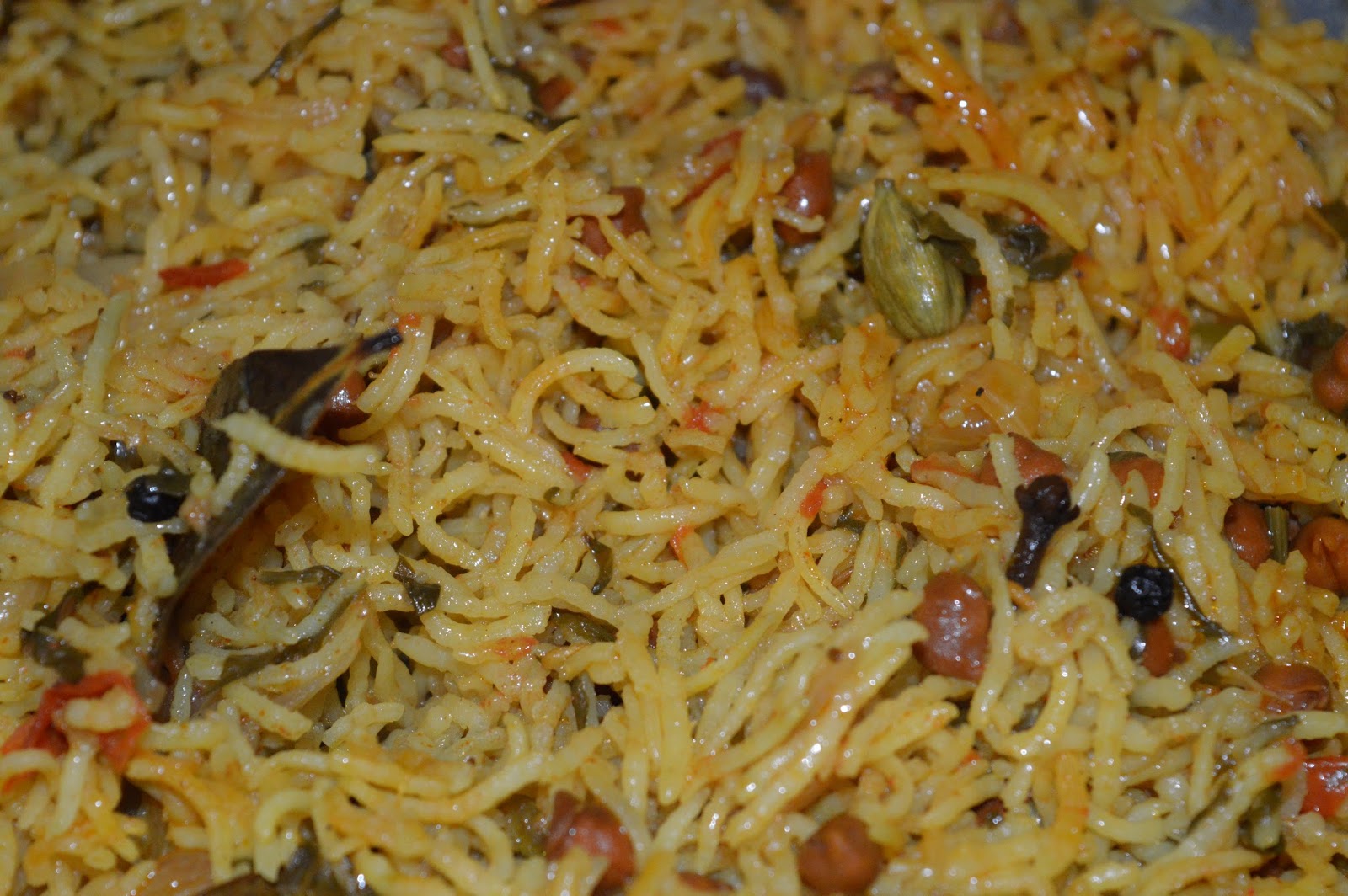 exotic-n-easy cooking: Channa Palak Pulao (Gram Spinach Rice)