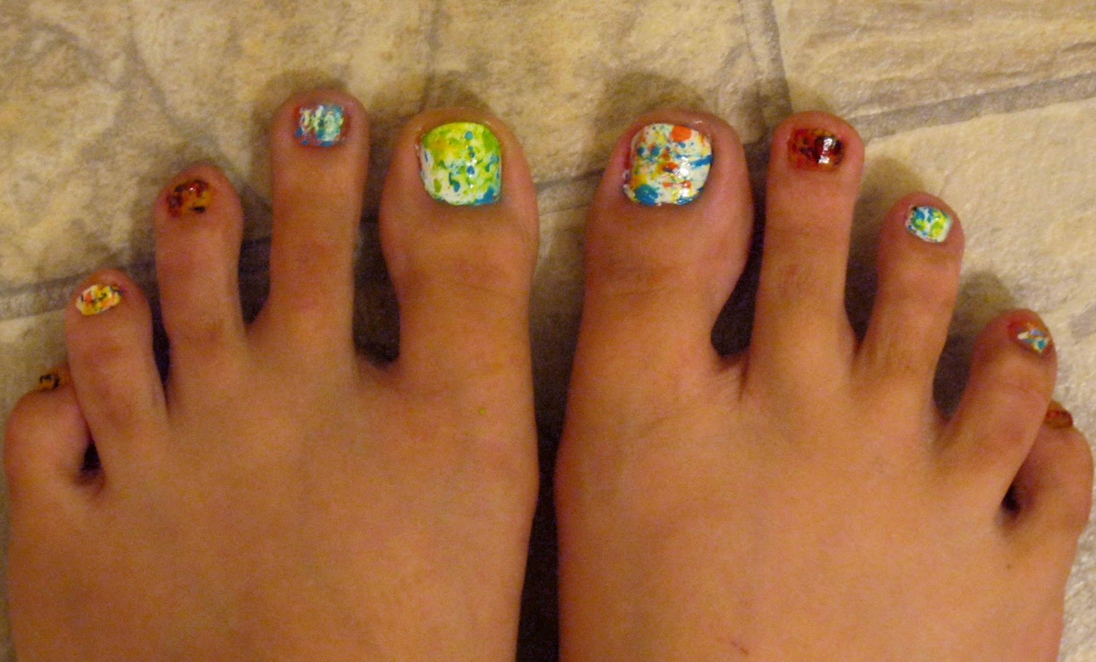 Did You Paint Those Yourself?: Splatter Toes (with mini tutorial)