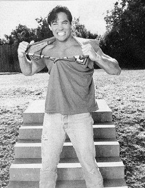 Eyecons: FRIDAY FAB 40+ DEAN CAIN