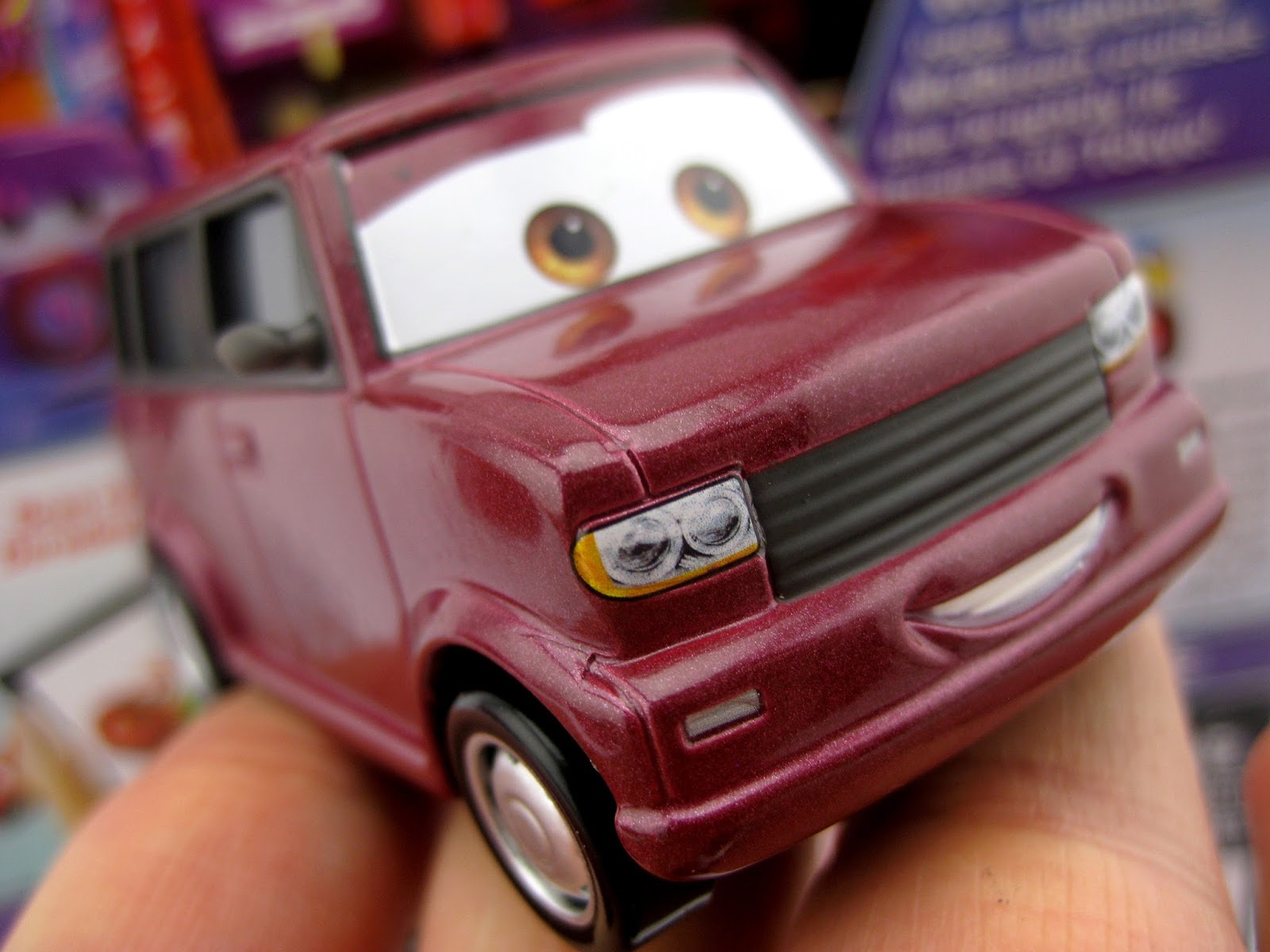 Dan the Pixar Fan: Cars 2: Vic Vanley