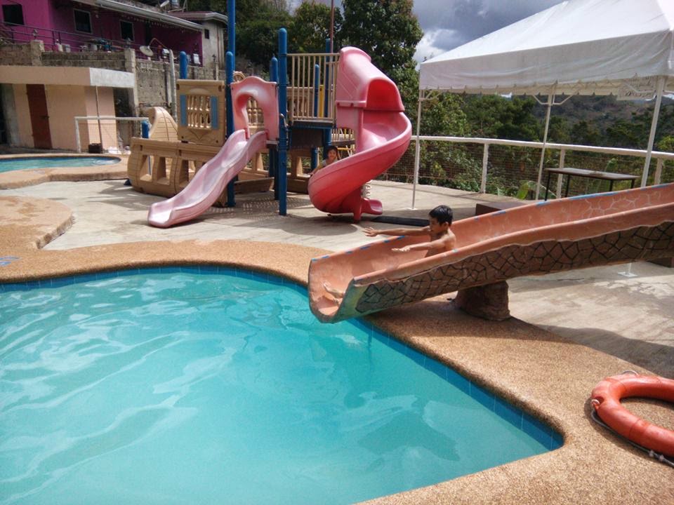 Last Splash for Summer 2015: Busay Holiday Pools