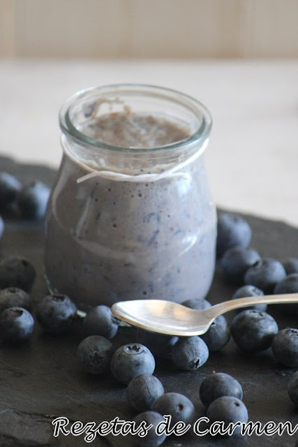 Yogur de arándanos
