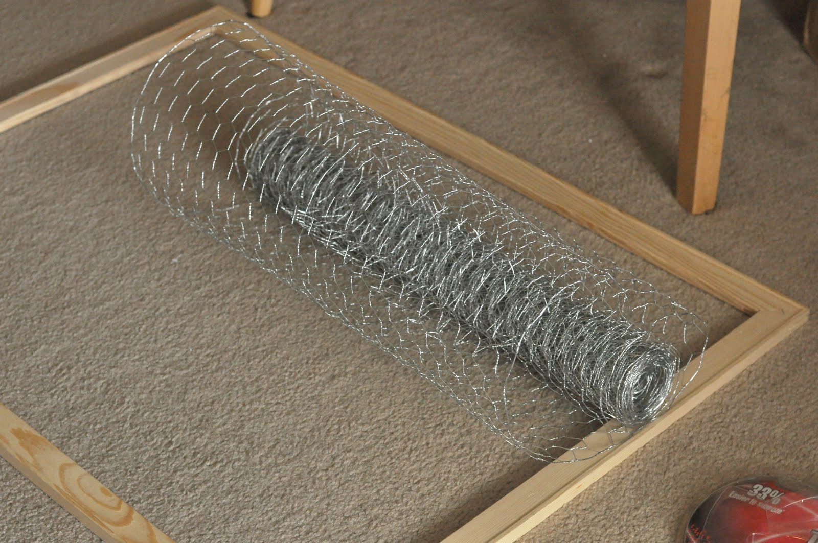 She's Crafty: Chicken wire message boards