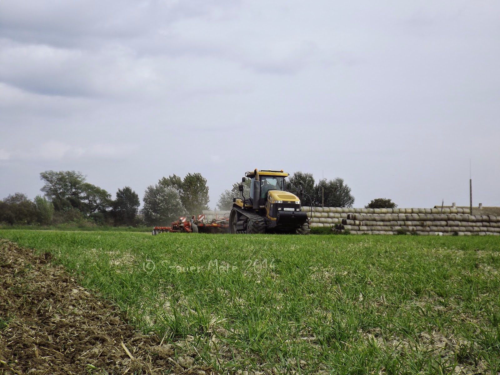 ..Mezőgépek..: Challenger MT875C + Horsch Tiger 6