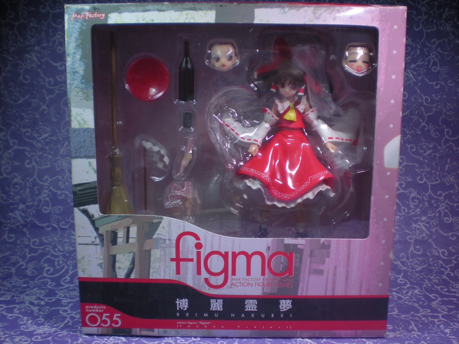 Review: [Max Factory] Figma #55 Reimu Hakurei | Night's Corner