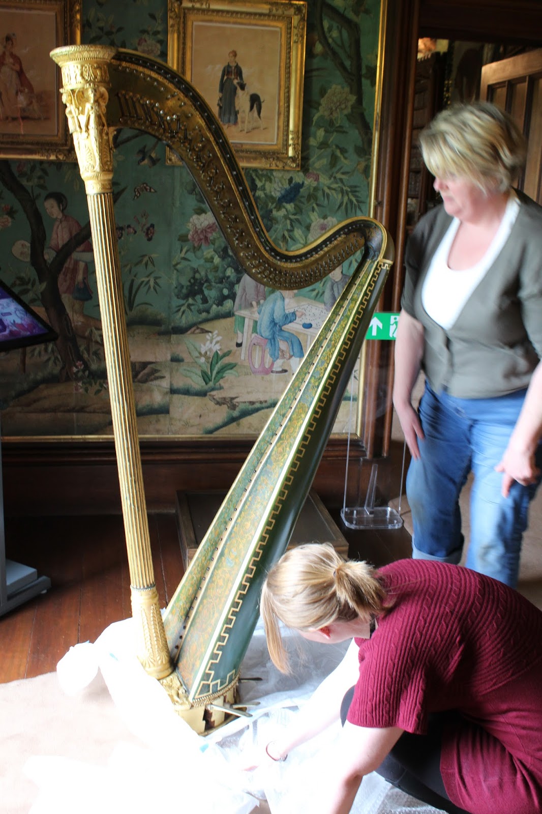Walter Scott's Treasures of Abbotsford: A Tale of Two Harps