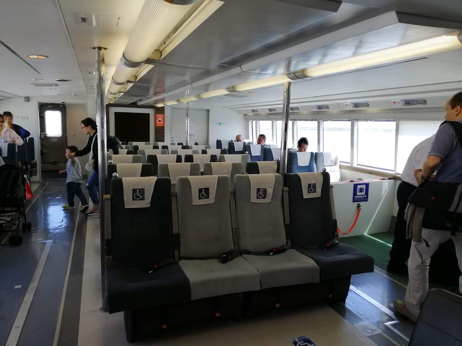 เข้าเมืองKobe ด้วยเรือ Ferry 30นาที จากสนามบิน Kansai