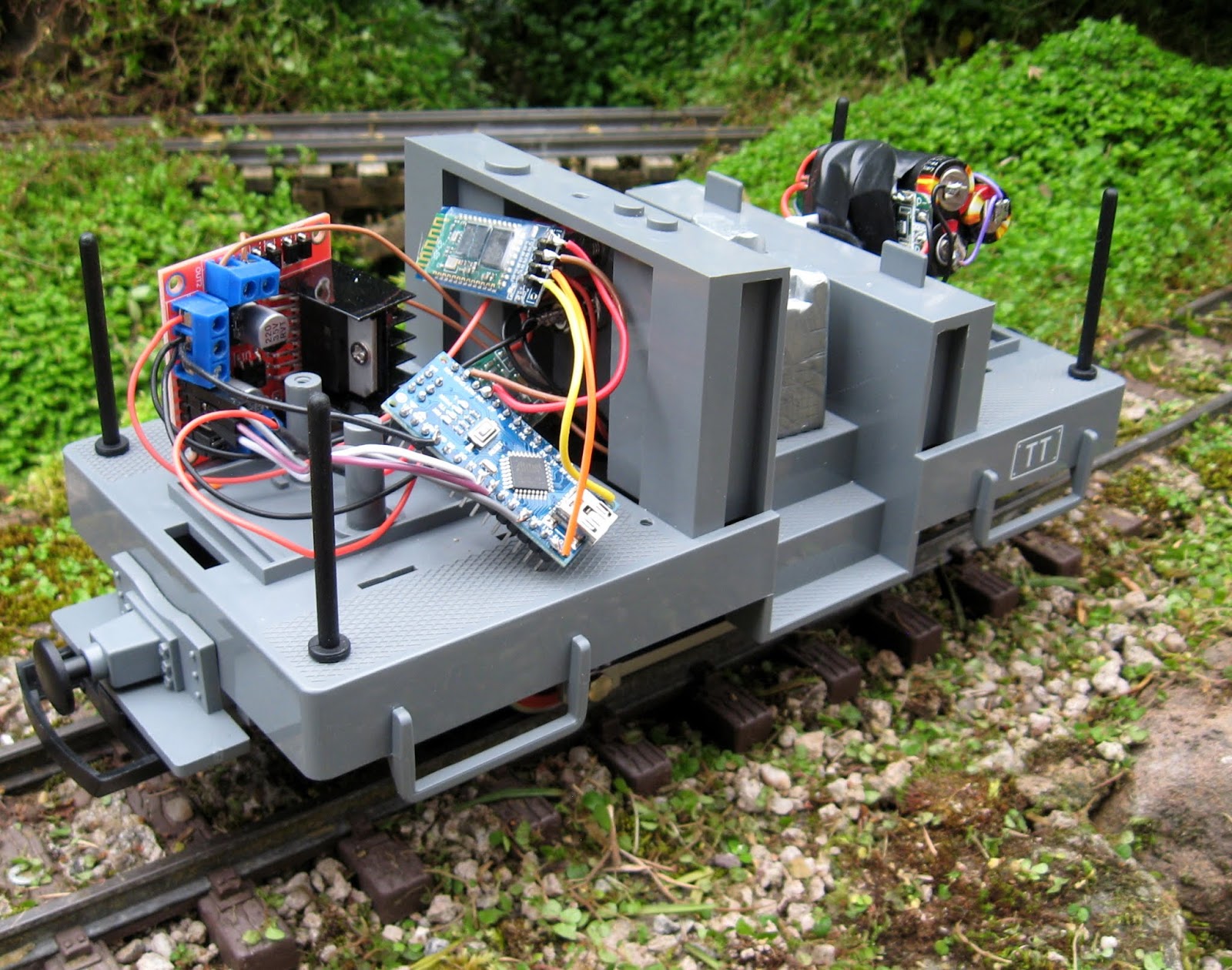 Peckforton Light Railway: Controlling a loco with a Bluetooth phone app ...