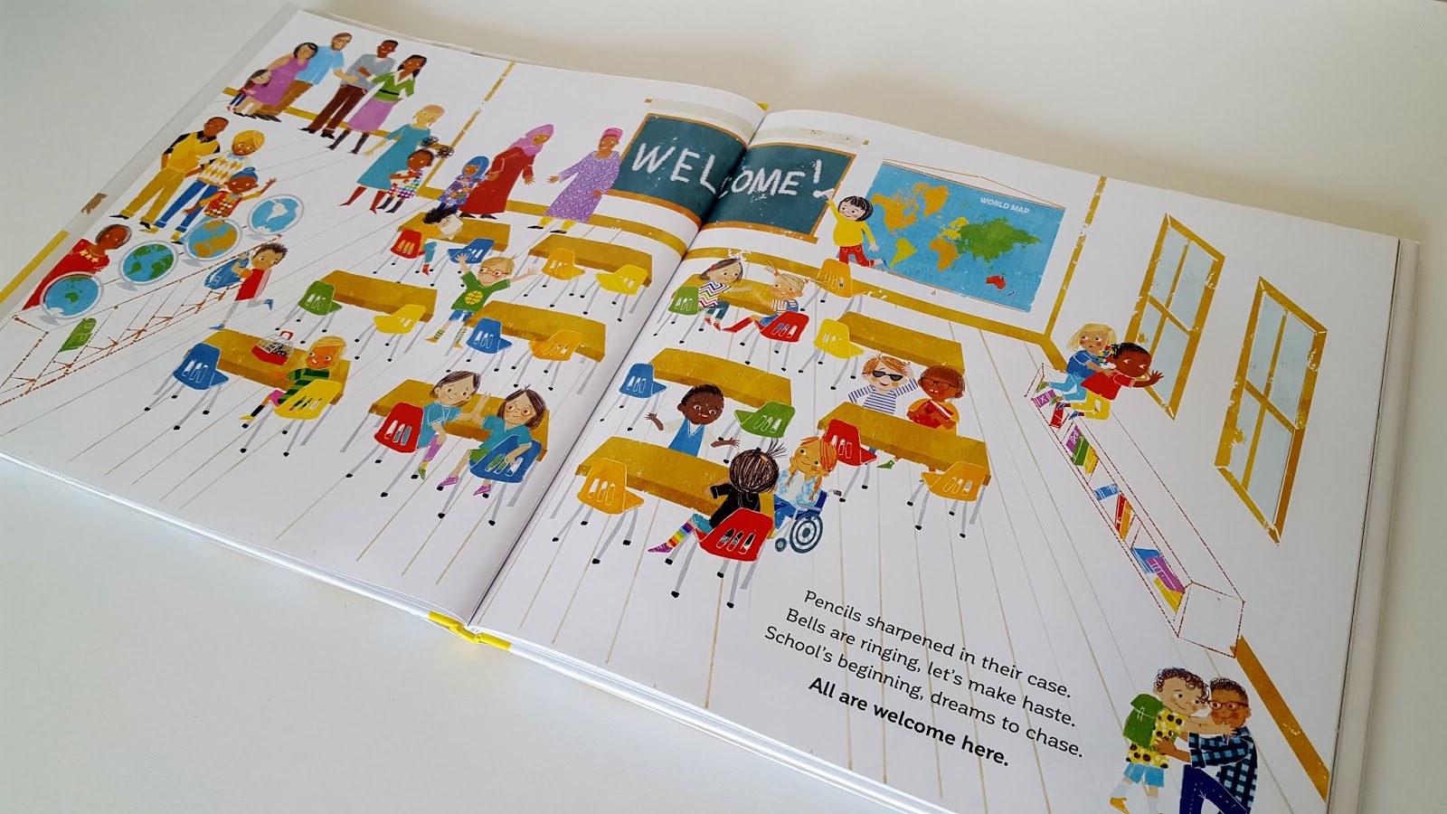 Booktalk Tuesday: Books for Back to School, Freebies & a Giveaway!