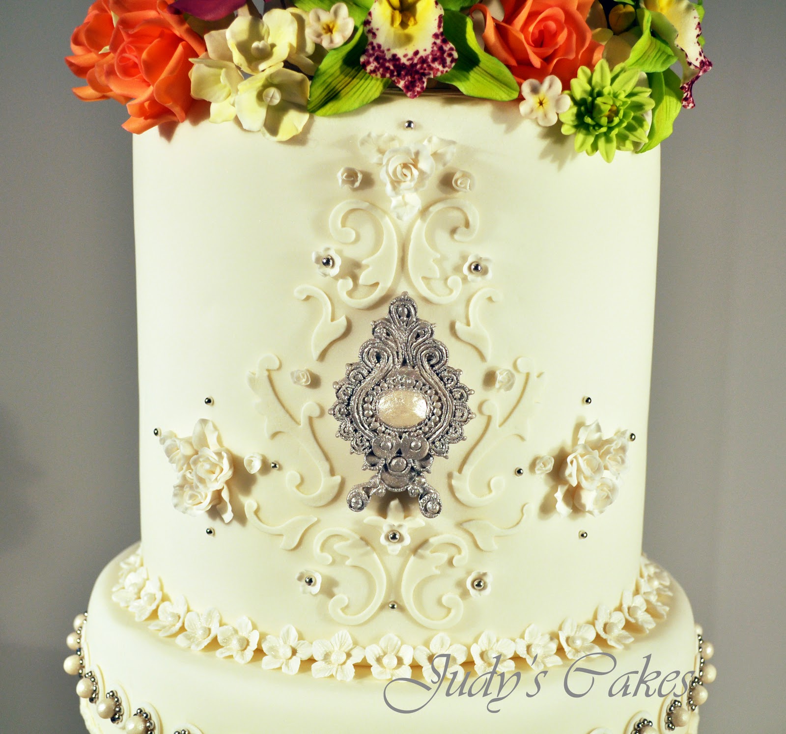 Judy's Cakes: The Cake That Would Not Quit!