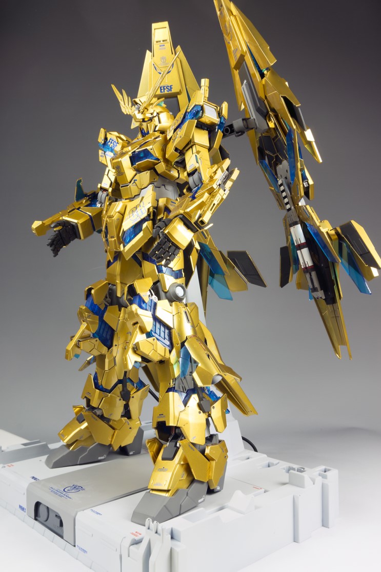 GUNDAM GUY: PG 1/60 Unicorn Gundam Phenex - Painted Build