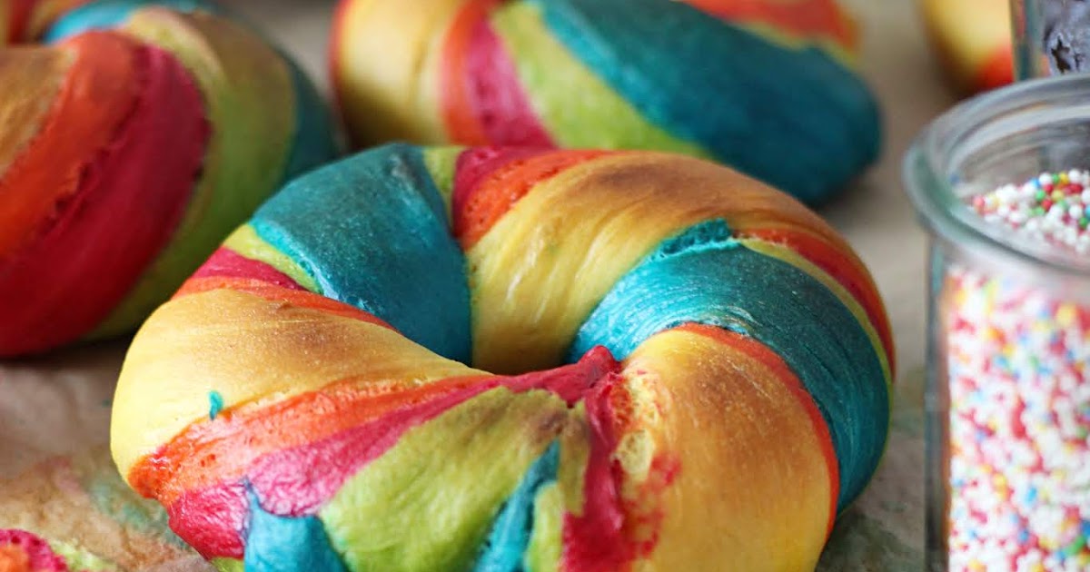 Rainbow Bagels - eine Regenbogen Frühstücksidee - Biskuitwerkstatt