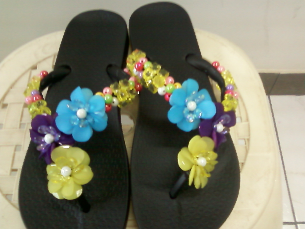 chinelas decoradas: chinelas deocoradas solo con flores