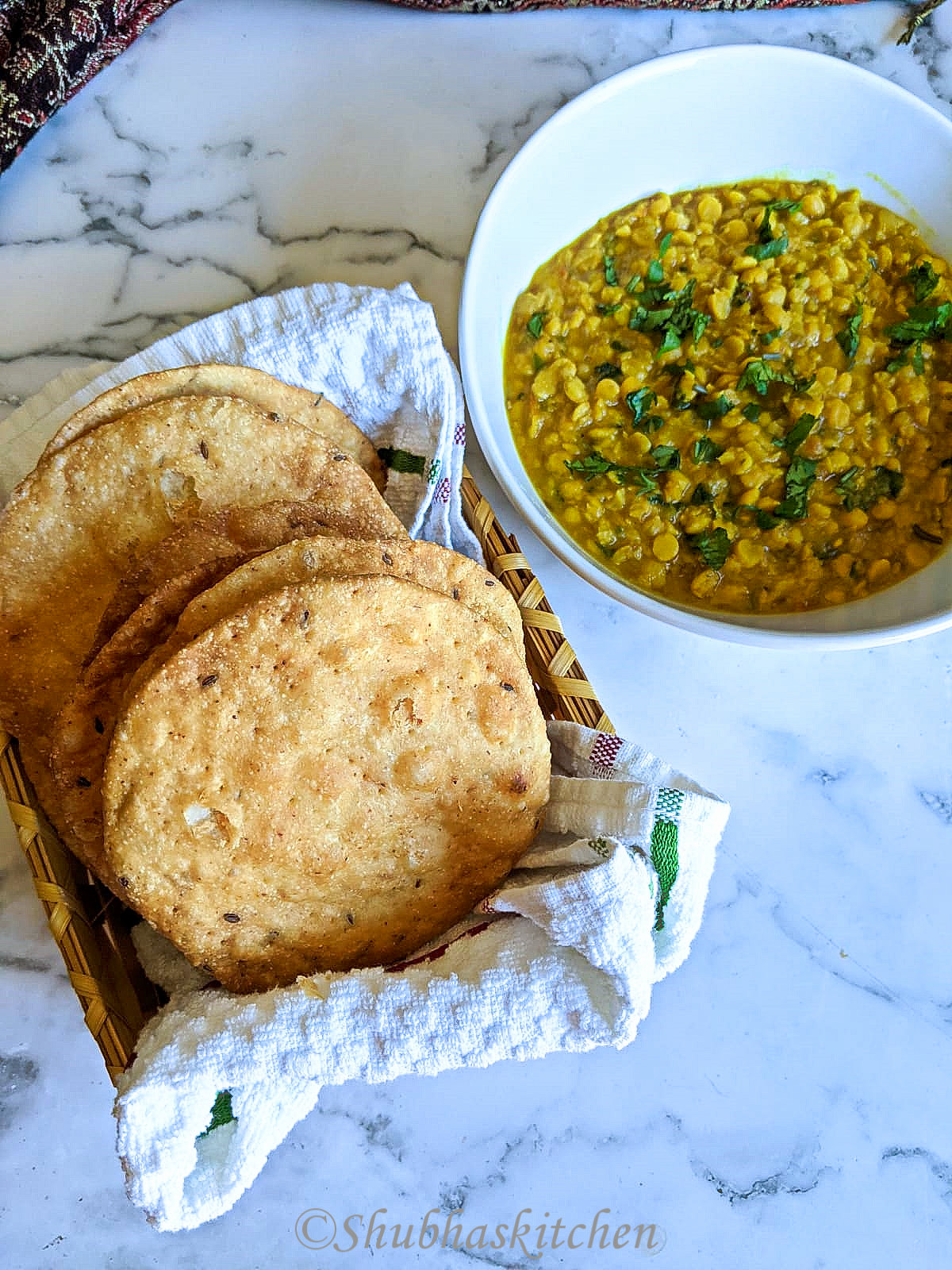 Meri Rasoi: Dal Pakwan (Spiced split chickpeas served with fried crispy ...