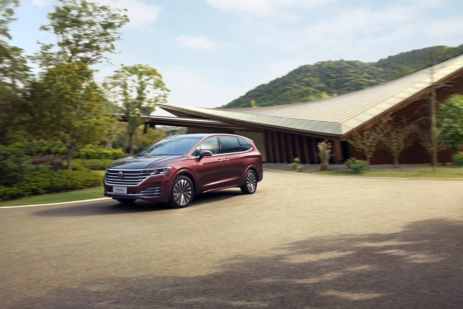 SAIC Volkswagen's first large-scale luxury business MPV - Viloran ...