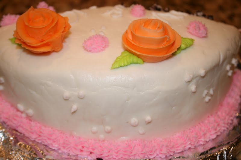 everything to entertain: Official Cake Decorator