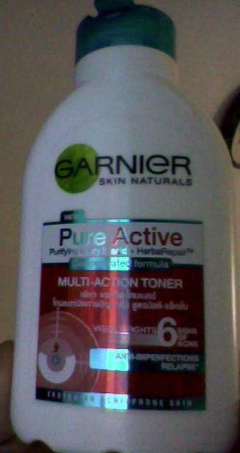 Beauty Talks: Toner Review : Garnier Pure Active Multi- Action Toner