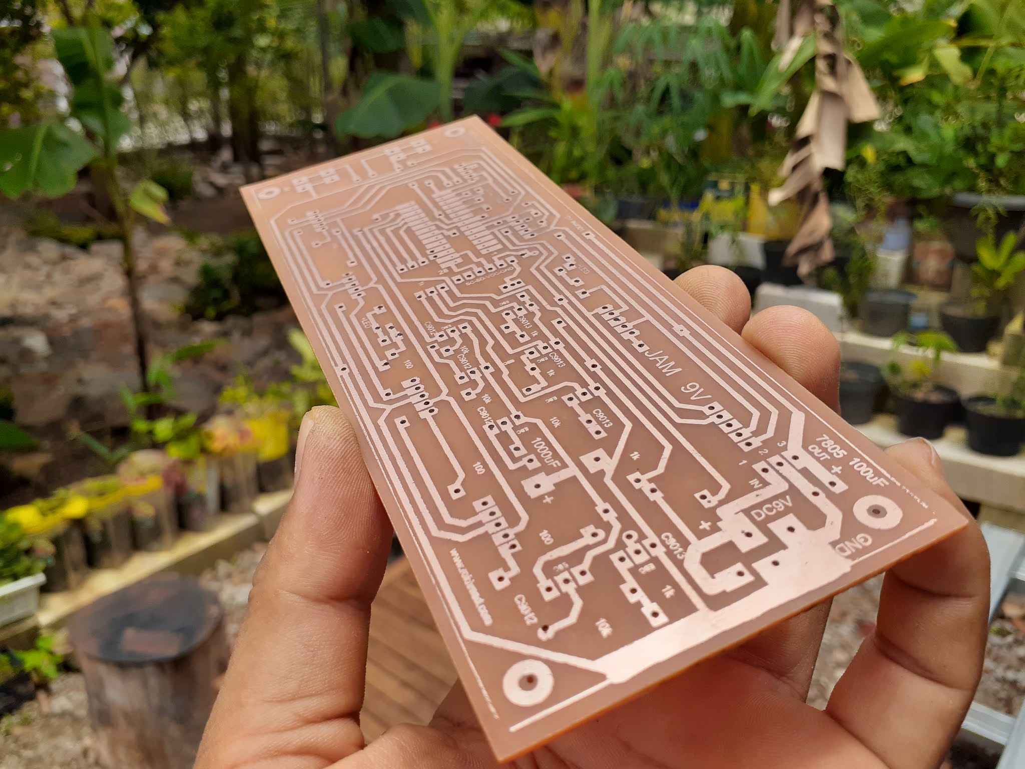 DIY dan design PCB jam digital besar, dengan 7 segmen, 9Volt, ukuran 1 ...