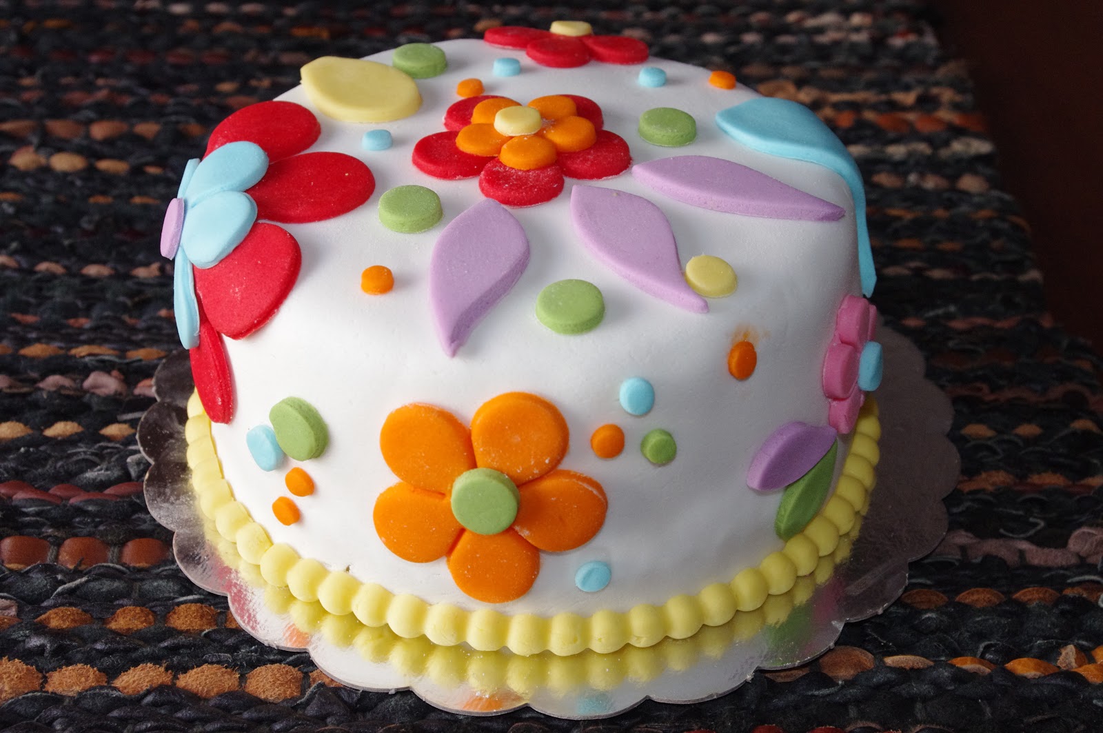 Patatas al Oreganillo: Mi primera tarta fondant