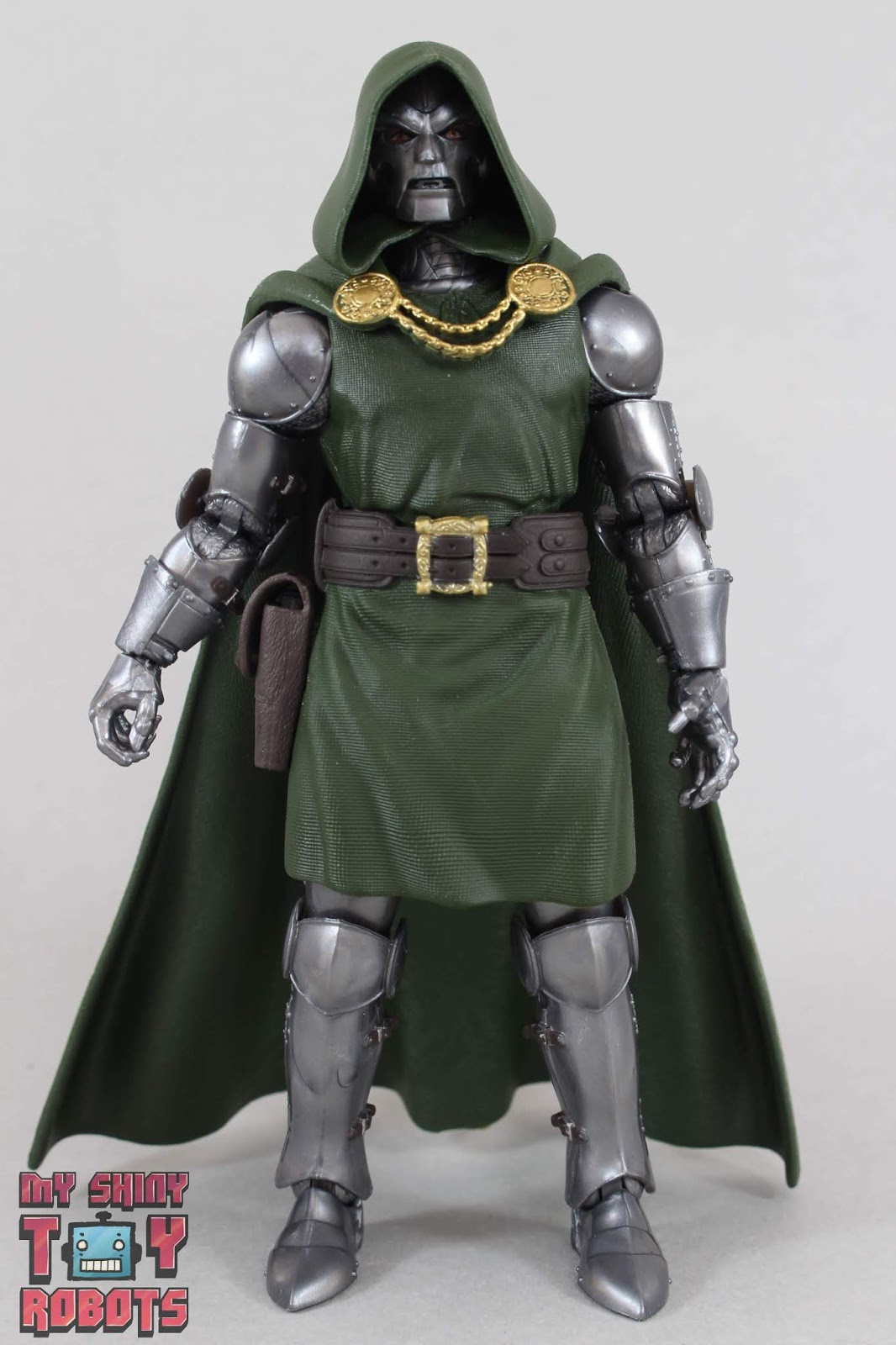 My Shiny Toy Robots: Toybox REVIEW: Marvel Legends Doctor Doom