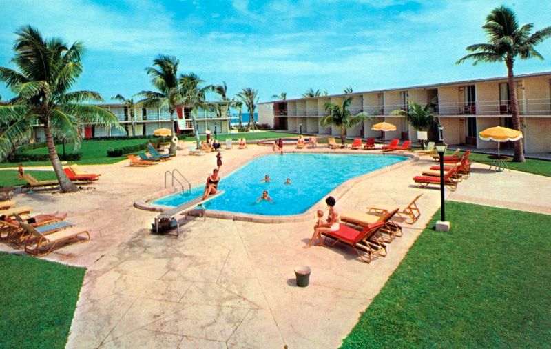 Swimming Pools of Florida Hotels in the 1950s and ’60s Through ...