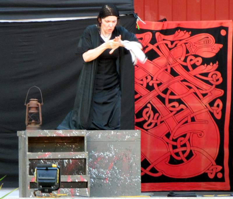 a voice from the rustbelt: Lakewood's Macbeth