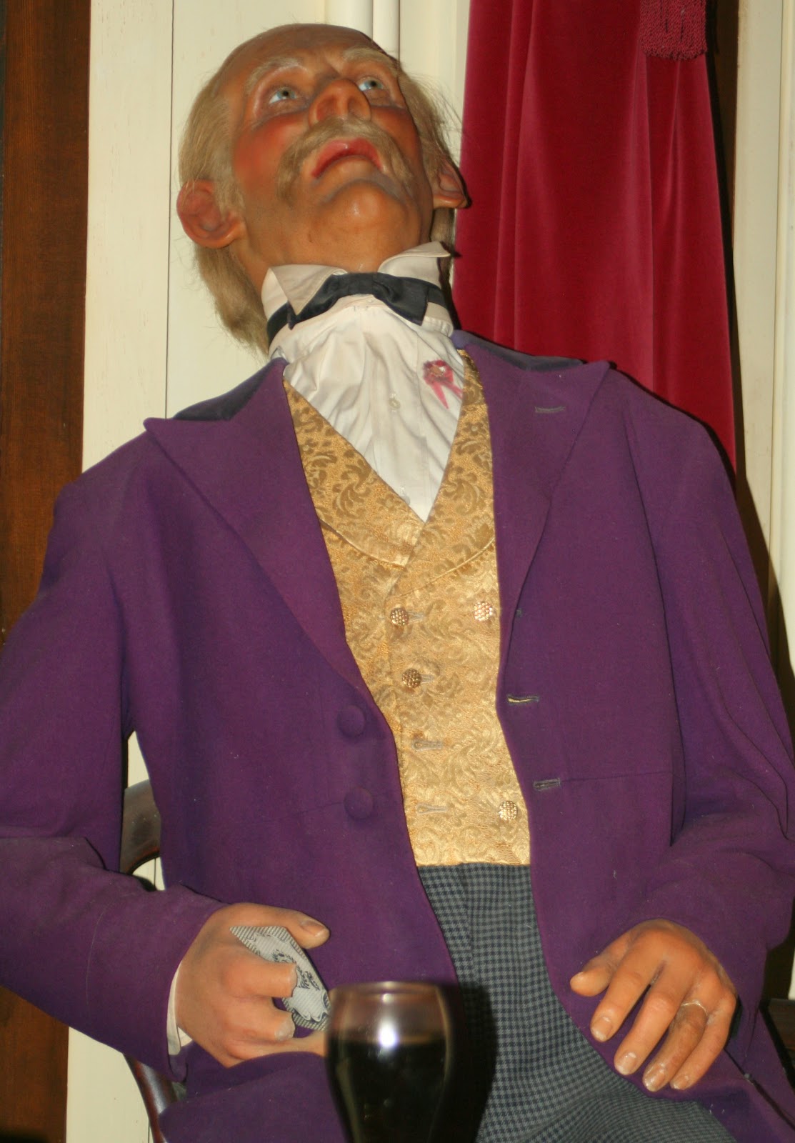 The Carpetbagger: Welcome to Uncanny Valley