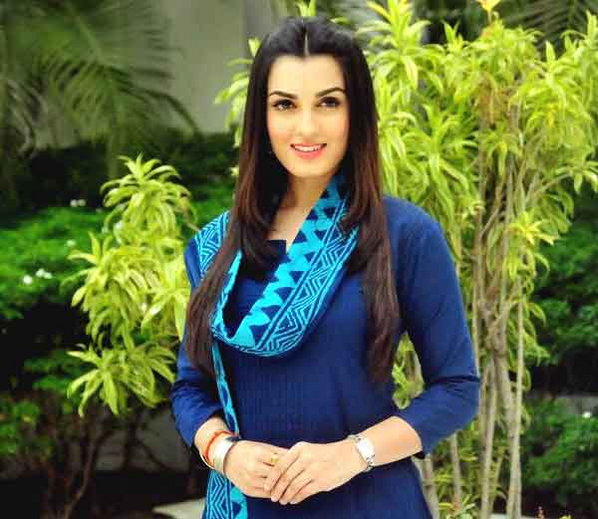 Profil dan Biodata Shiny Doshi Paling Lengkap 2017 – GudangPemain™