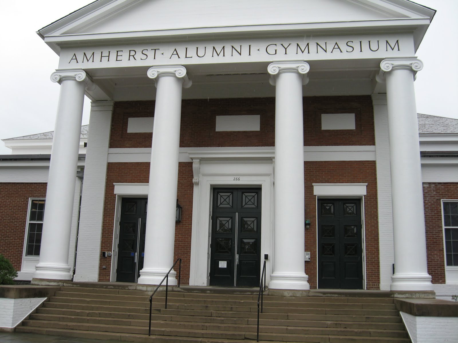 Tour college: Amherst College, Amherst, MA