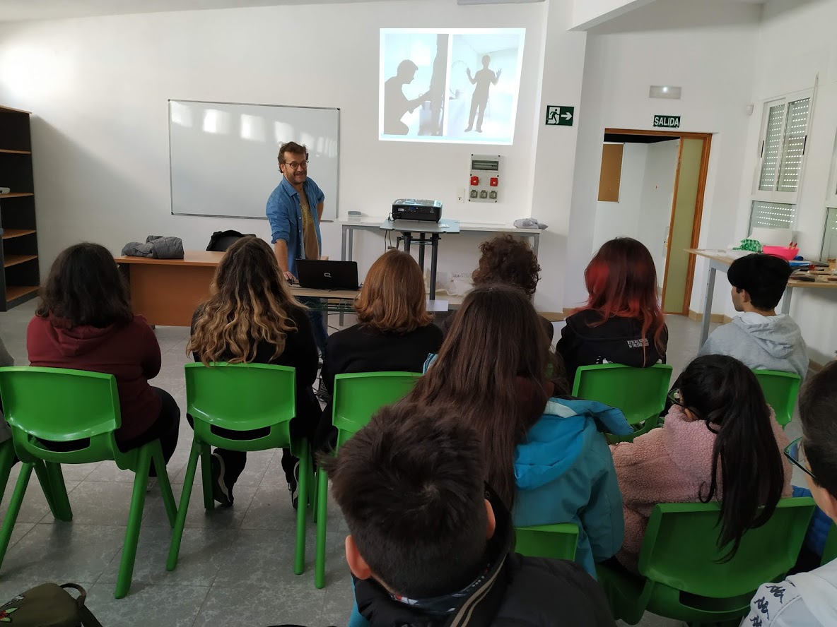 Educacre@rte/ Educacrearte: Charla taller de escultura Raúl Lledó