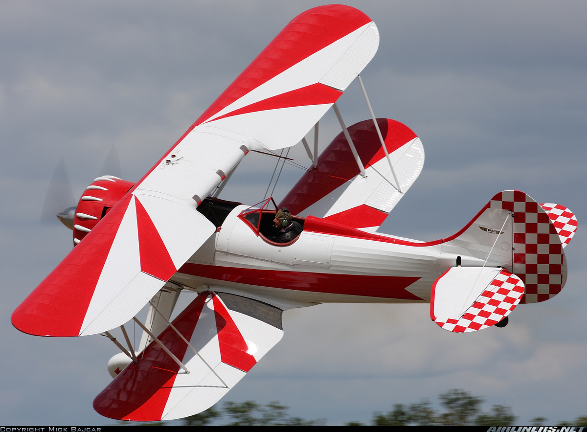 * El sitio de "jactres" *: Un biplano legendario: El Waco UPF-7.