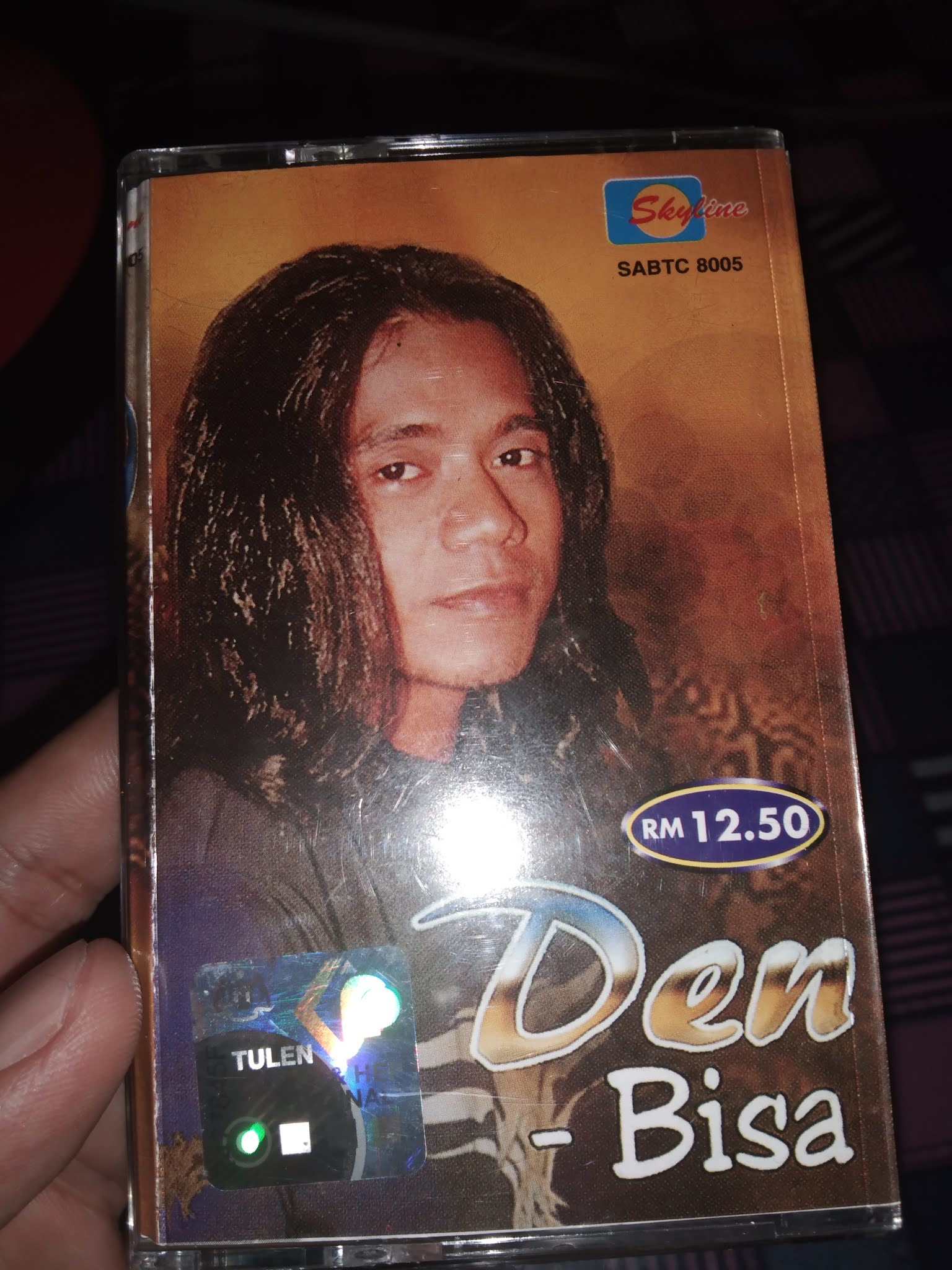 UVIANHELL696: DEN - BISA