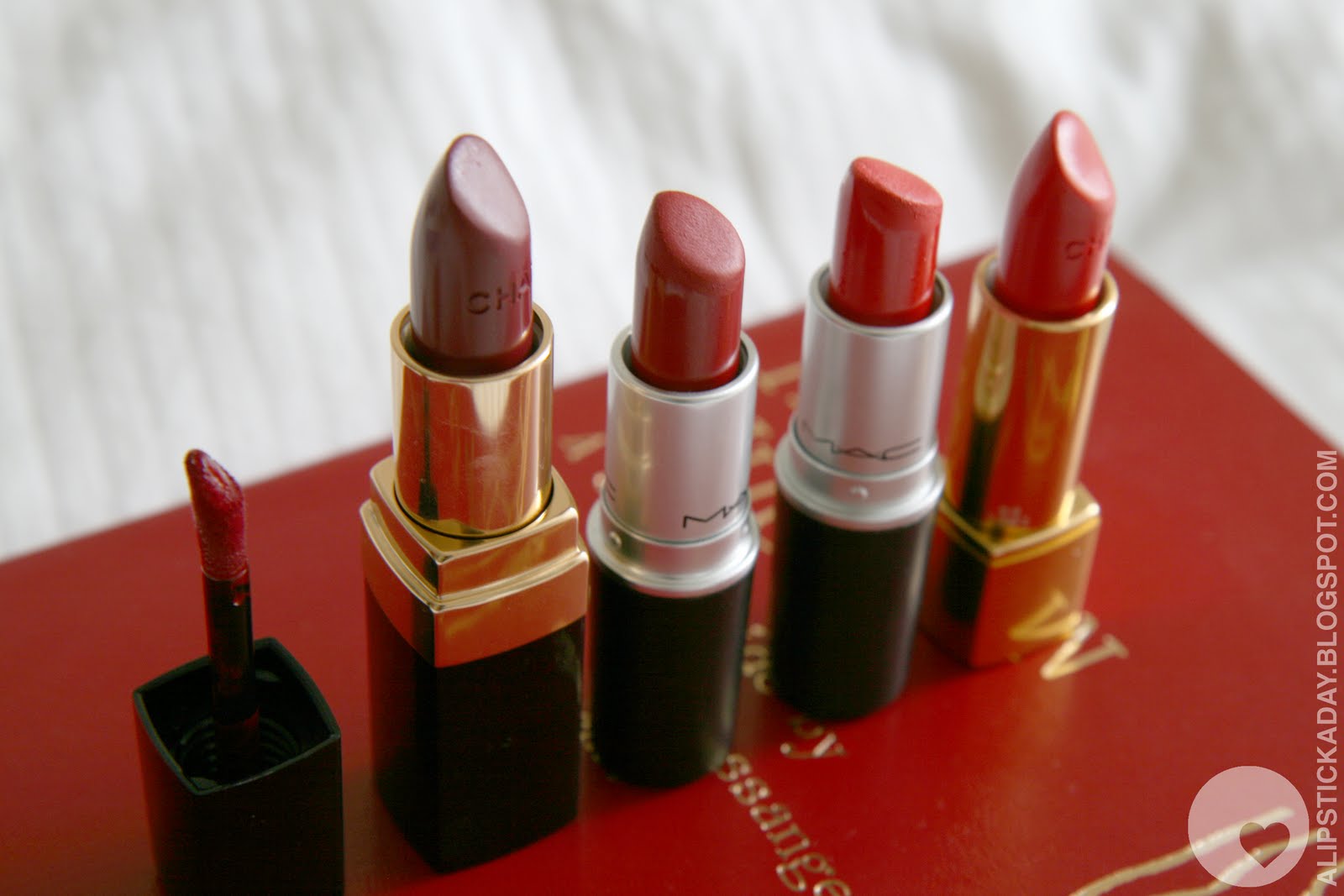 A LIPSTICK A DAY | Red Lipstick Series Round-up