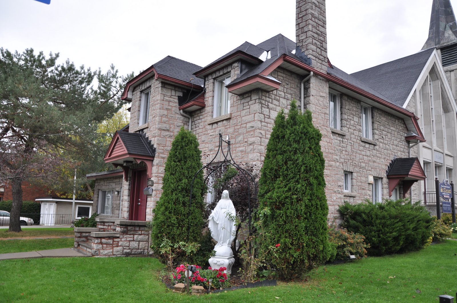 Orbis Catholicus Secundus: Ottawa: FSSP Canadian HQ