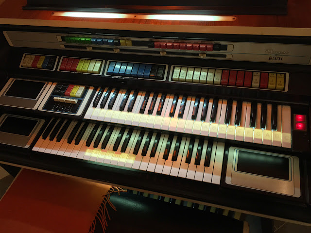 MATRIXSYNTH: 1976 THOMAS 2001 ORGAN ELECTRONIC RETRO SPACE AGE KEYBOARD ...