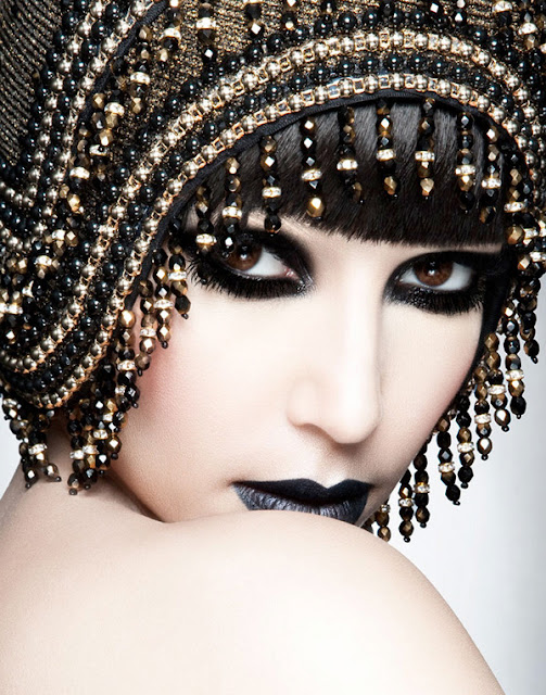 Ask Erena: GOTH/VAMP FASHION