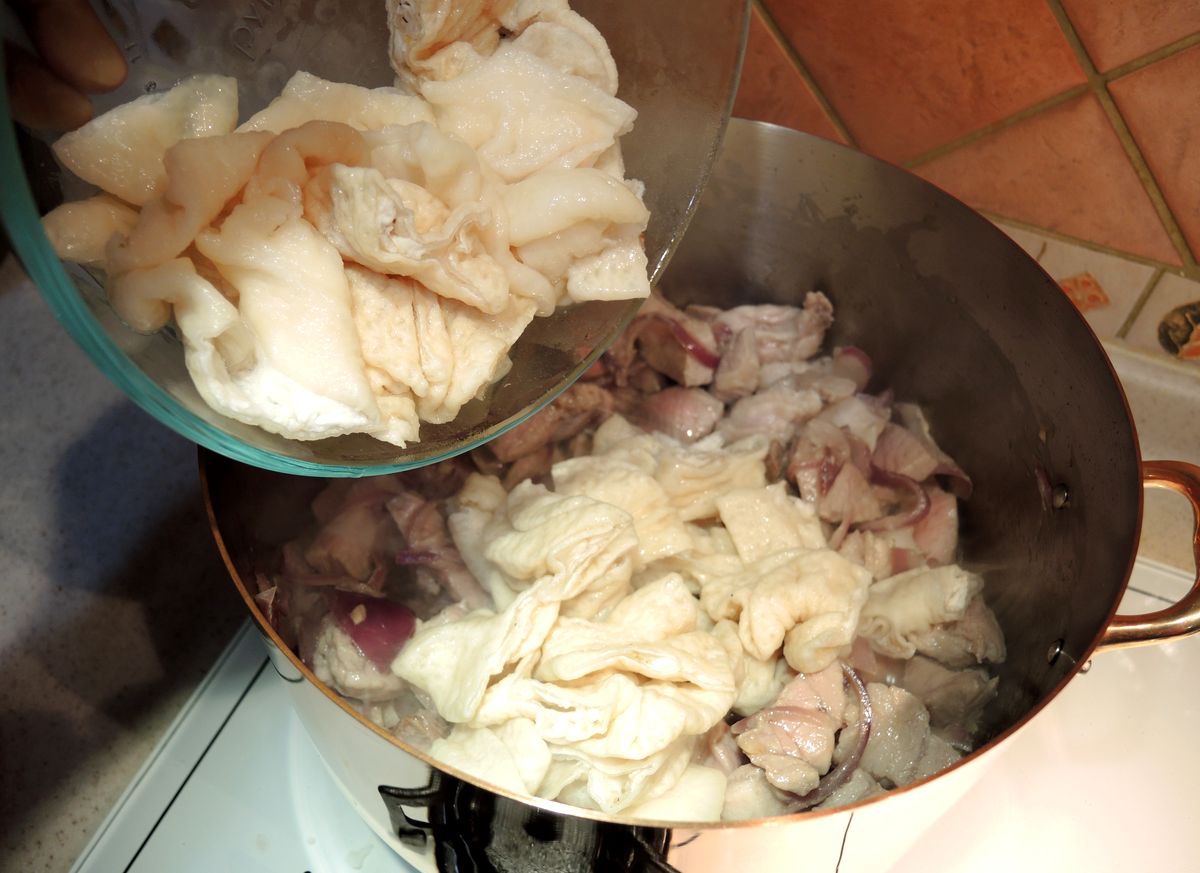 Do Cook's At Home: Dinuguan or Tidtad (Pork Blood Stew)