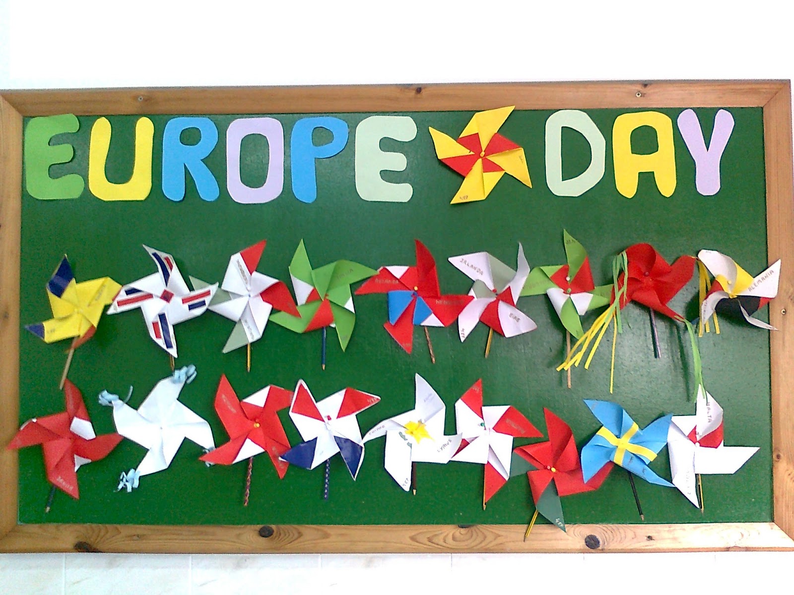 BLOG DEL CPR NTRA. SRA. DEL CARMEN: EUROPE DAY 4th PRIMARY SHOOL