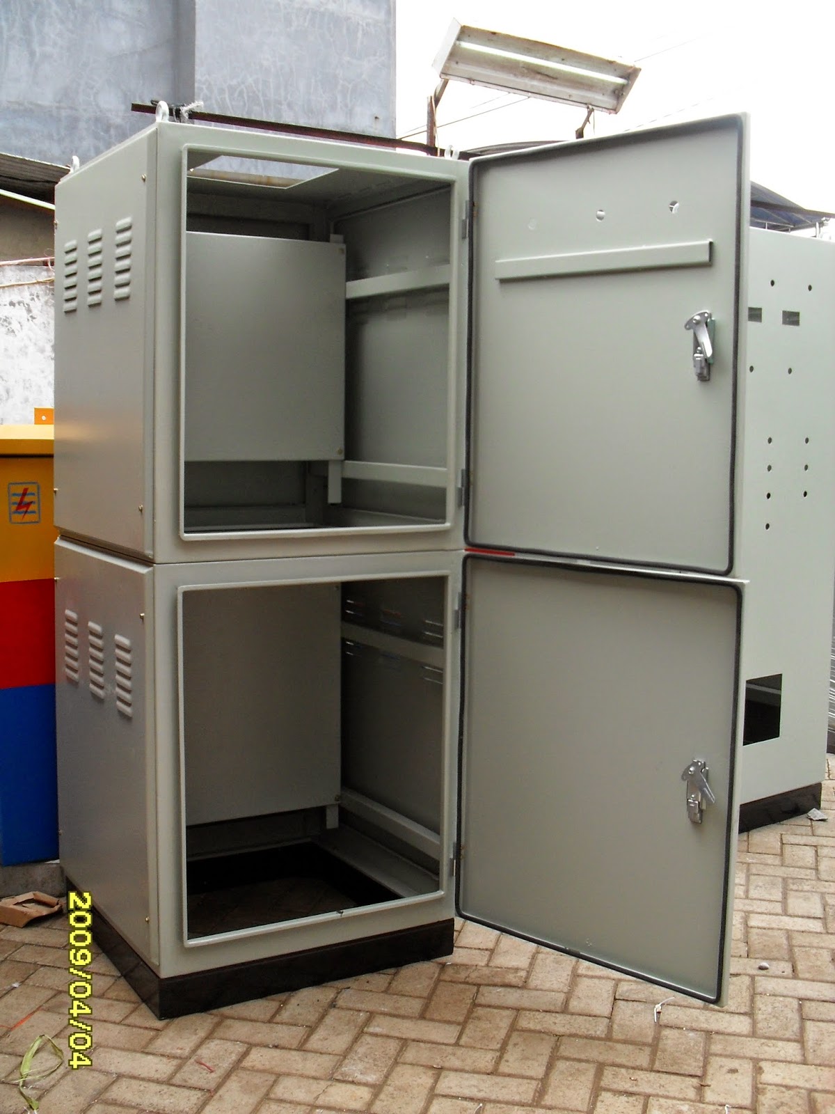 Box Panel Free Standing ~ Box Panel Listrik