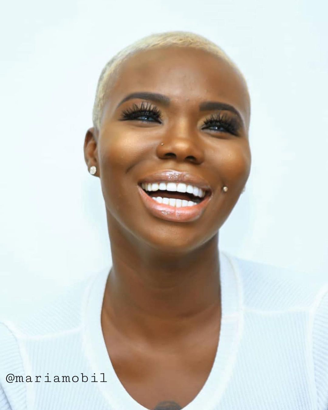 Height, Weight : How tall is Maria Mobil?