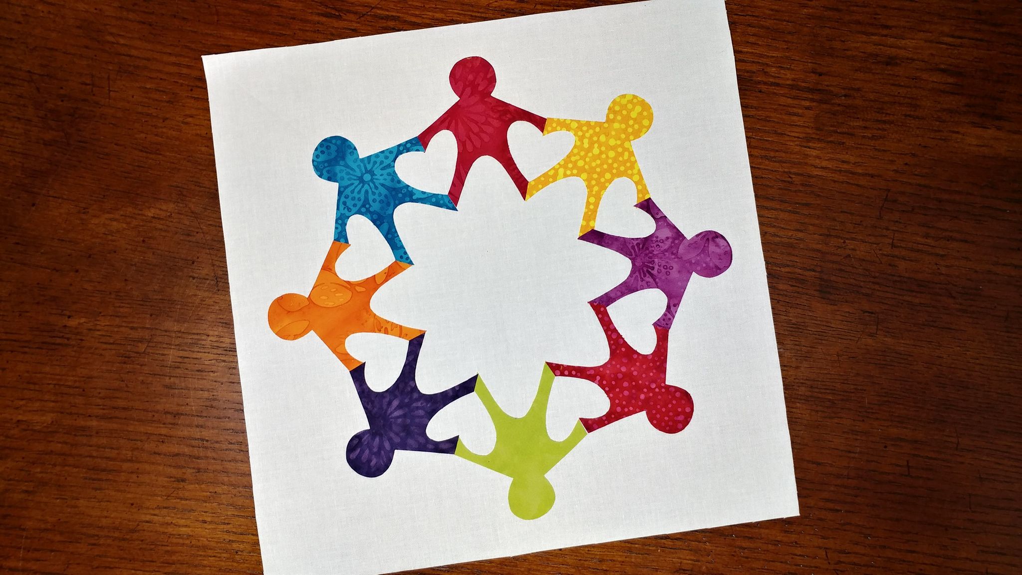 Slice of Pi Quilts: Paper Chain Family - FREE Quilt Block