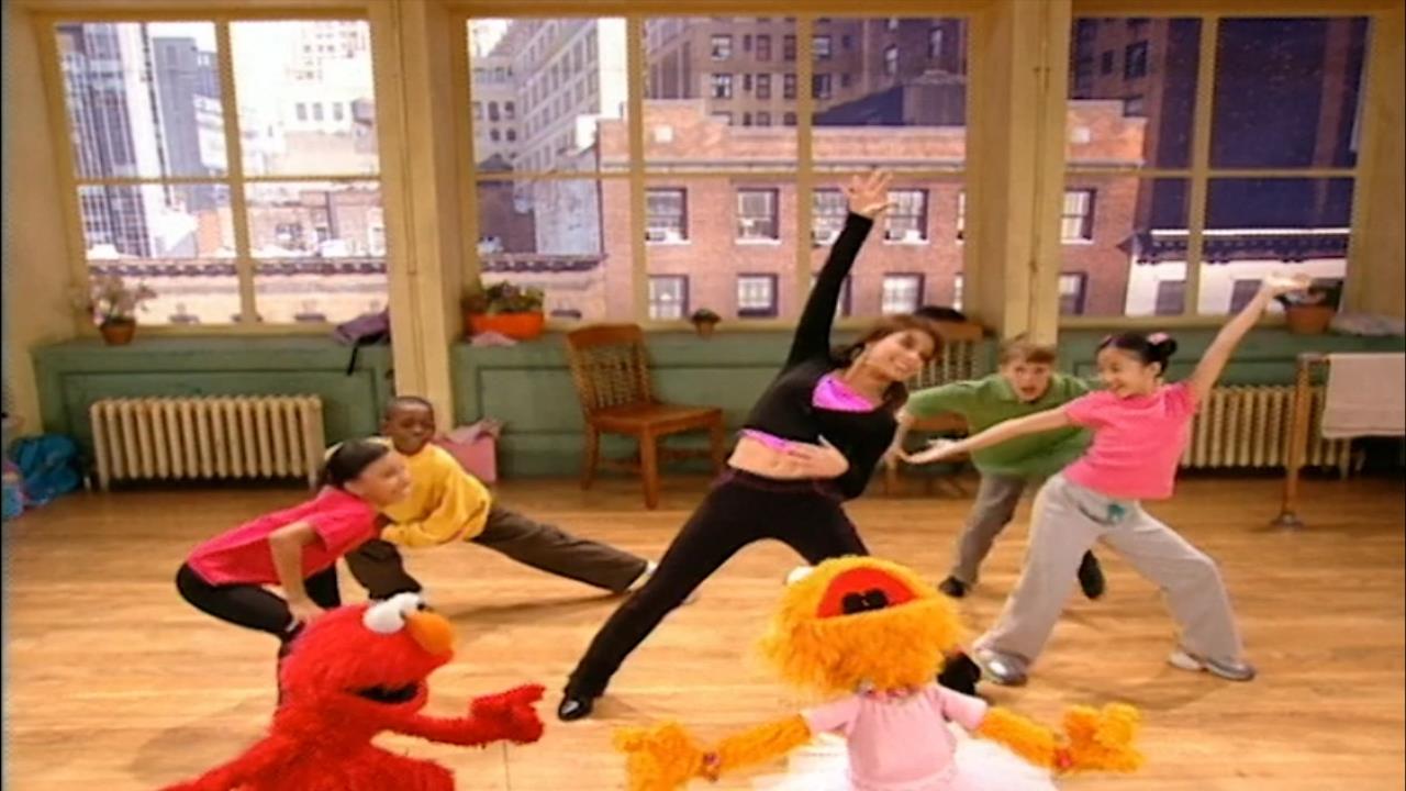 Sesame Street Zoe's Dance Moves Sesame Street Zoe's Dance Moves