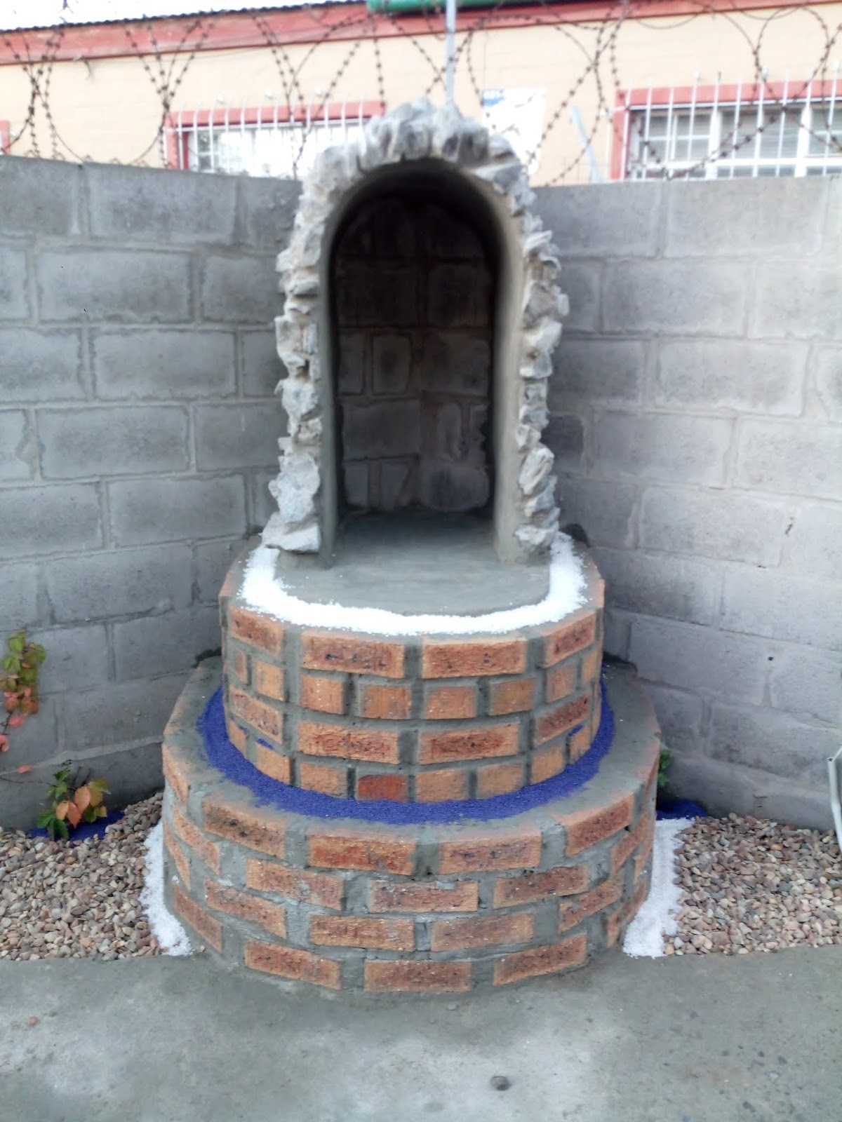 Property Maintenance and DIY blog: My First Grotto.