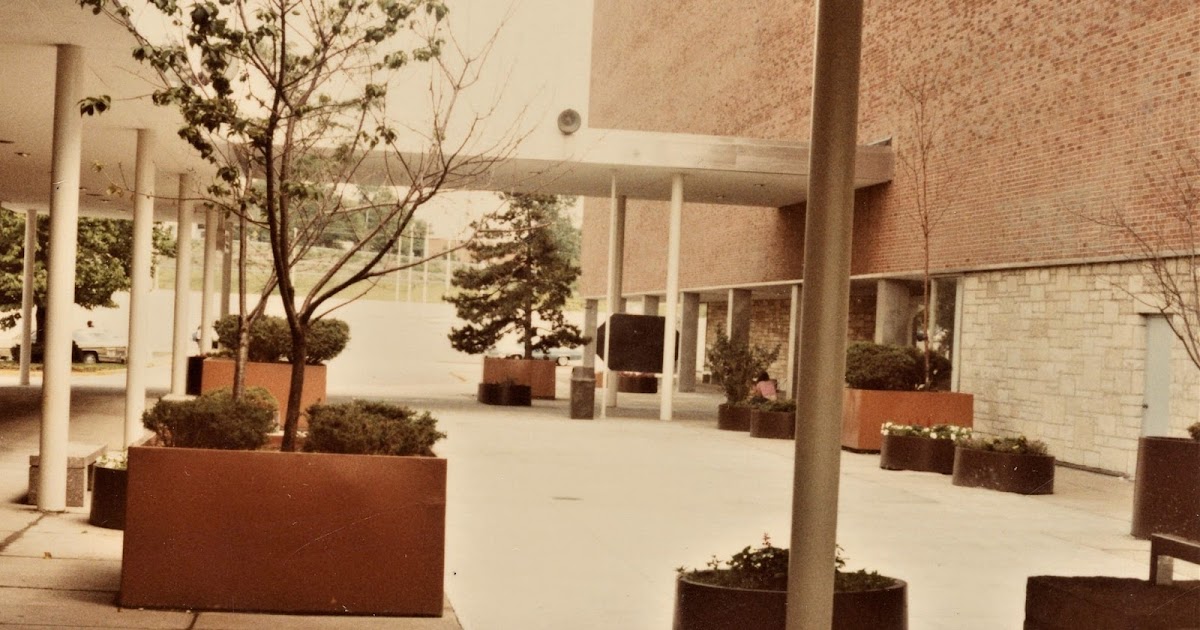 Famous-Barr at the Northland Shopping Center (1981)