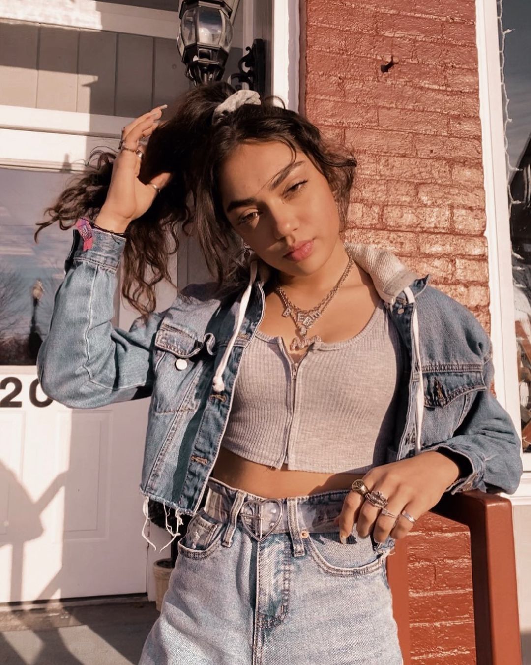 Avani Gregg - Biography | Boyfriend | Pictures