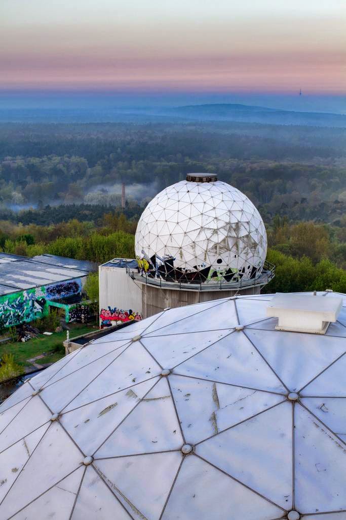 The Radome - Amazing Hi-Tech Radar Umbrella ~ Kuriositas