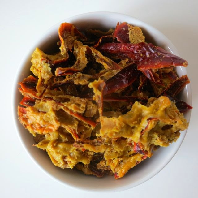 The Veracious Vegan: The Squeeze - Raw Snacks