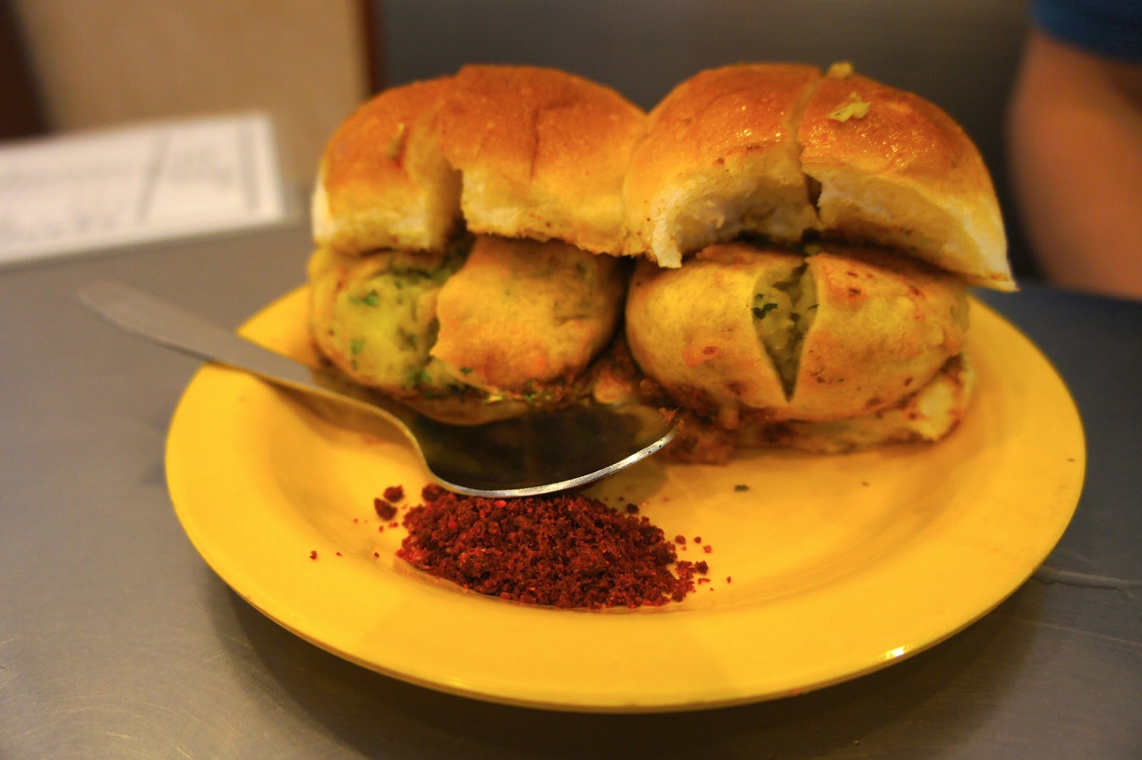 BombayJules: Vada Pav at Swati Snacks